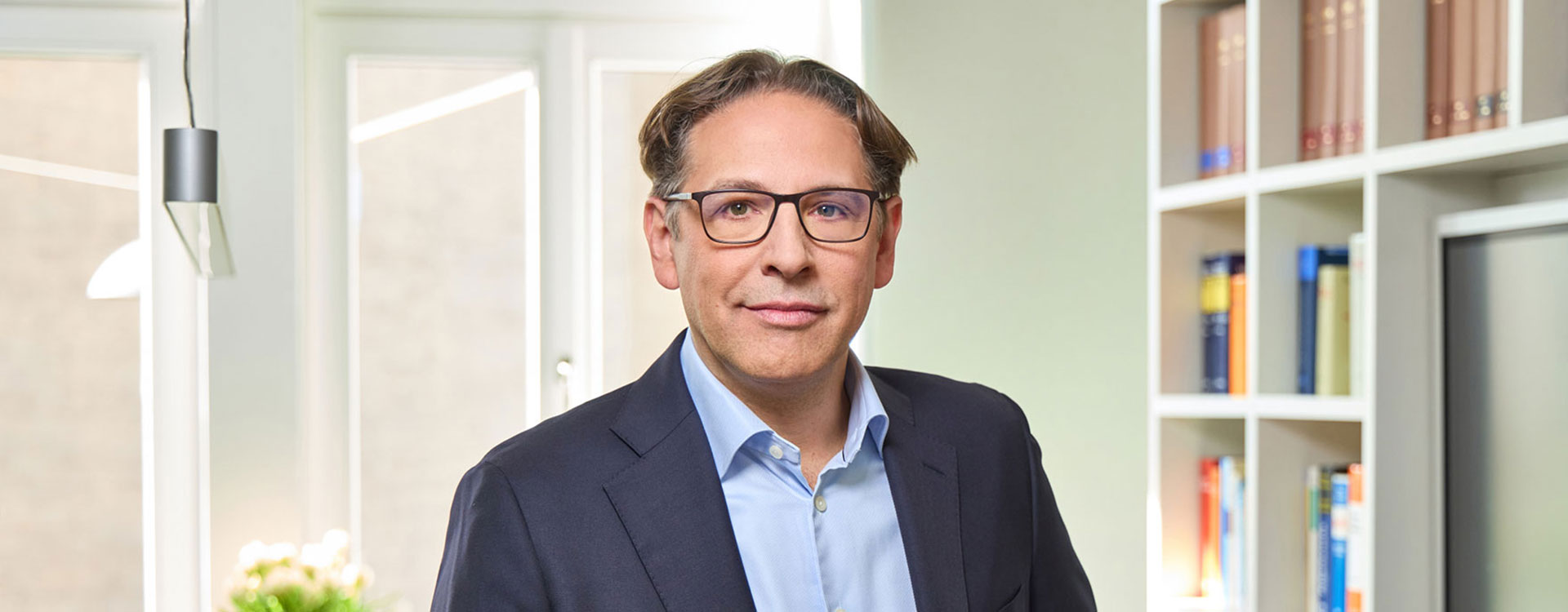 Stefan Neuenhahn - SOLEOS Rechtsanwälte